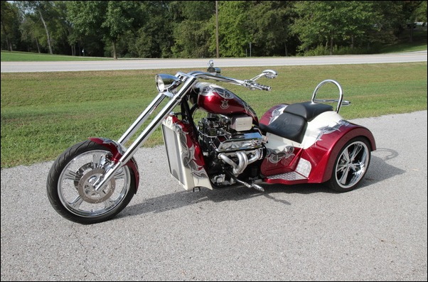 Four great motorcycle of the V8 Choppers ~ MegaMachine